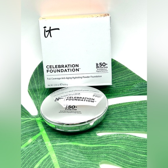 it cosmetics | Makeup | New In Box It Cosmetics Celebration Foundation ...